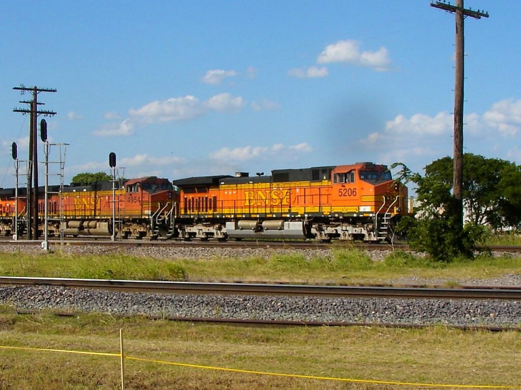 BNSF 4954 & BNSF 5206